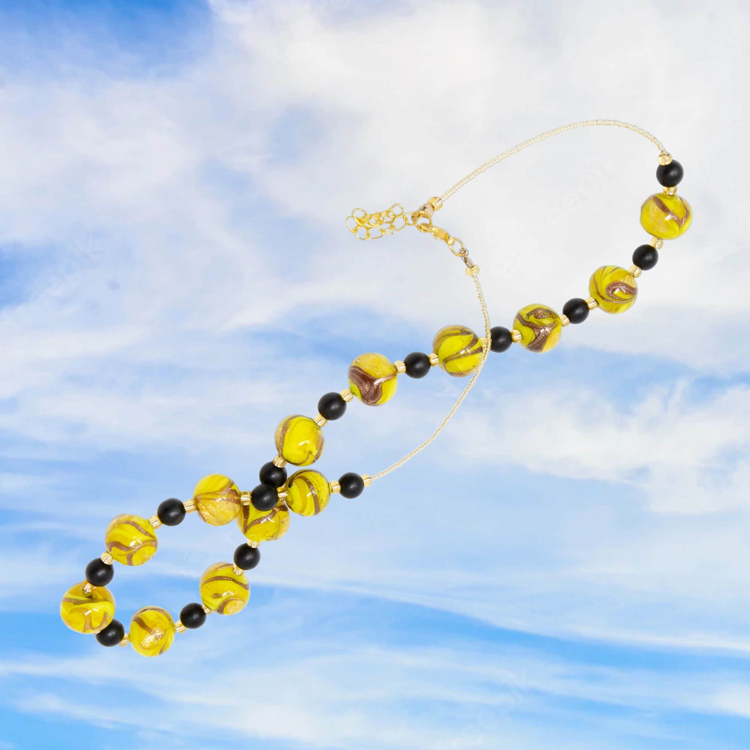 Bacari Colore Giallo e Nero